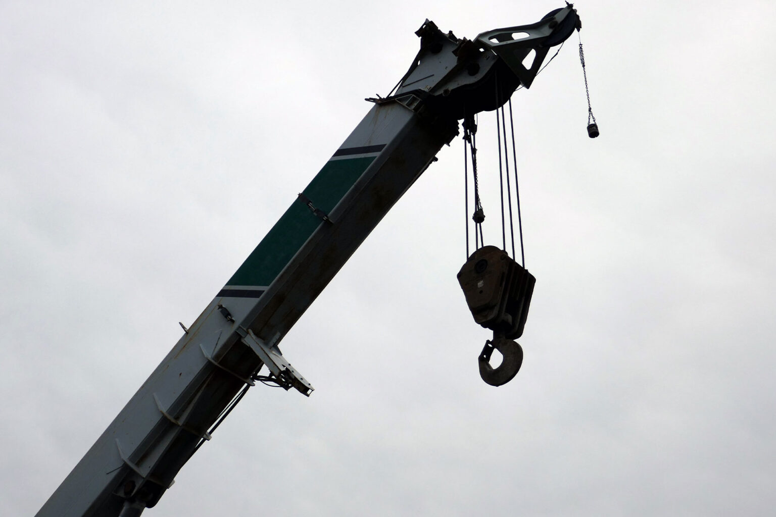 A History of Cranes and Modern Innovations | Emerson Crane Hire